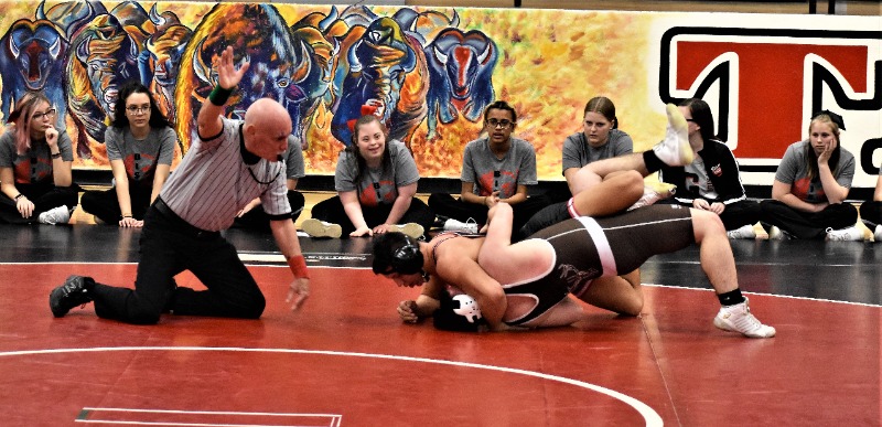 Geary Schools - Five Pick Up Falls at Elk City Dual